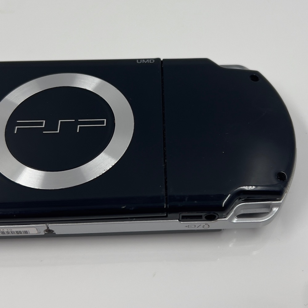 Pre-owned SONY PLAYSTATION PSP 2003 PIANO BLACK WITH CHARGER - Own4Less